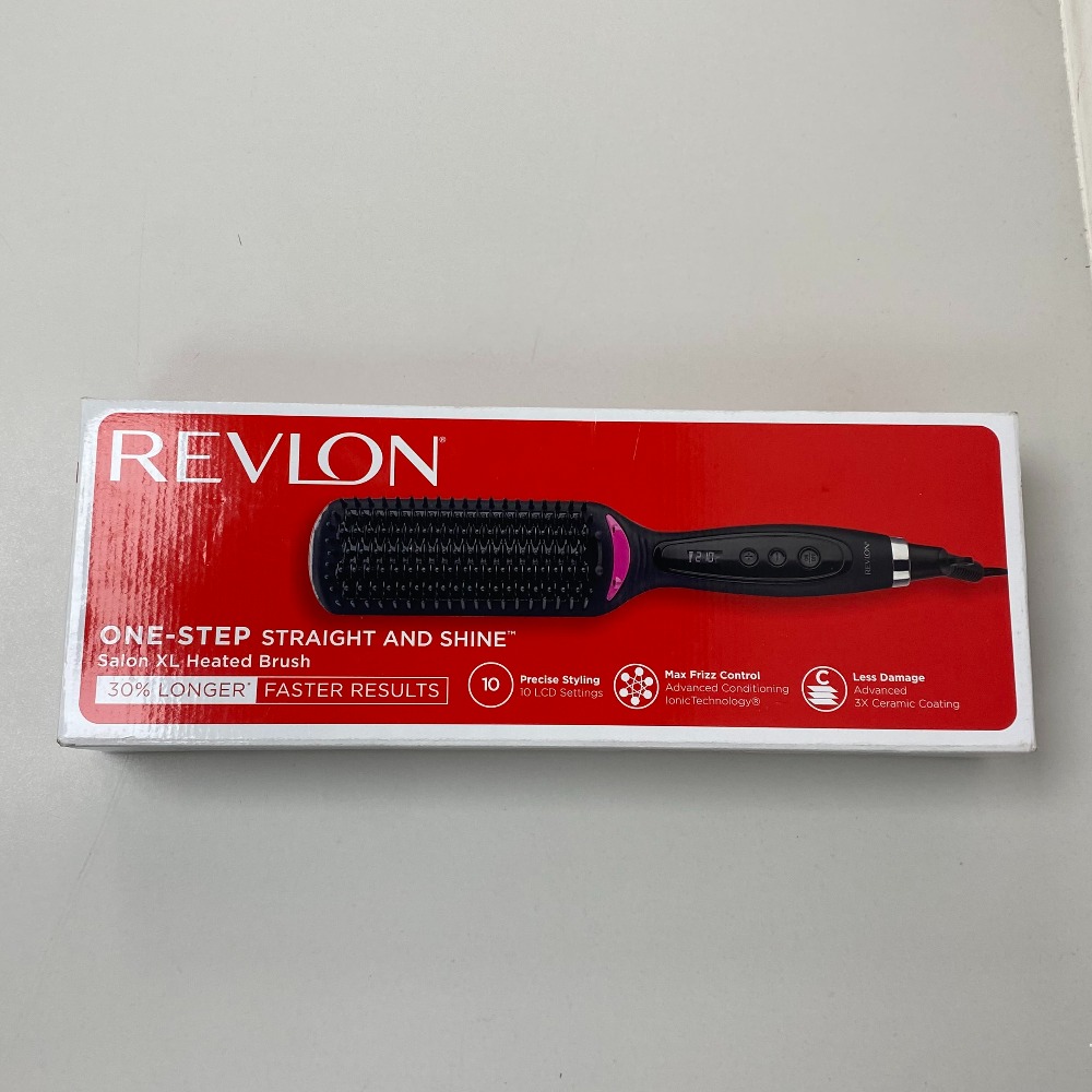 Pre-owned REVLON Revlon ONE-STEP straight and shine salon XL heated ...